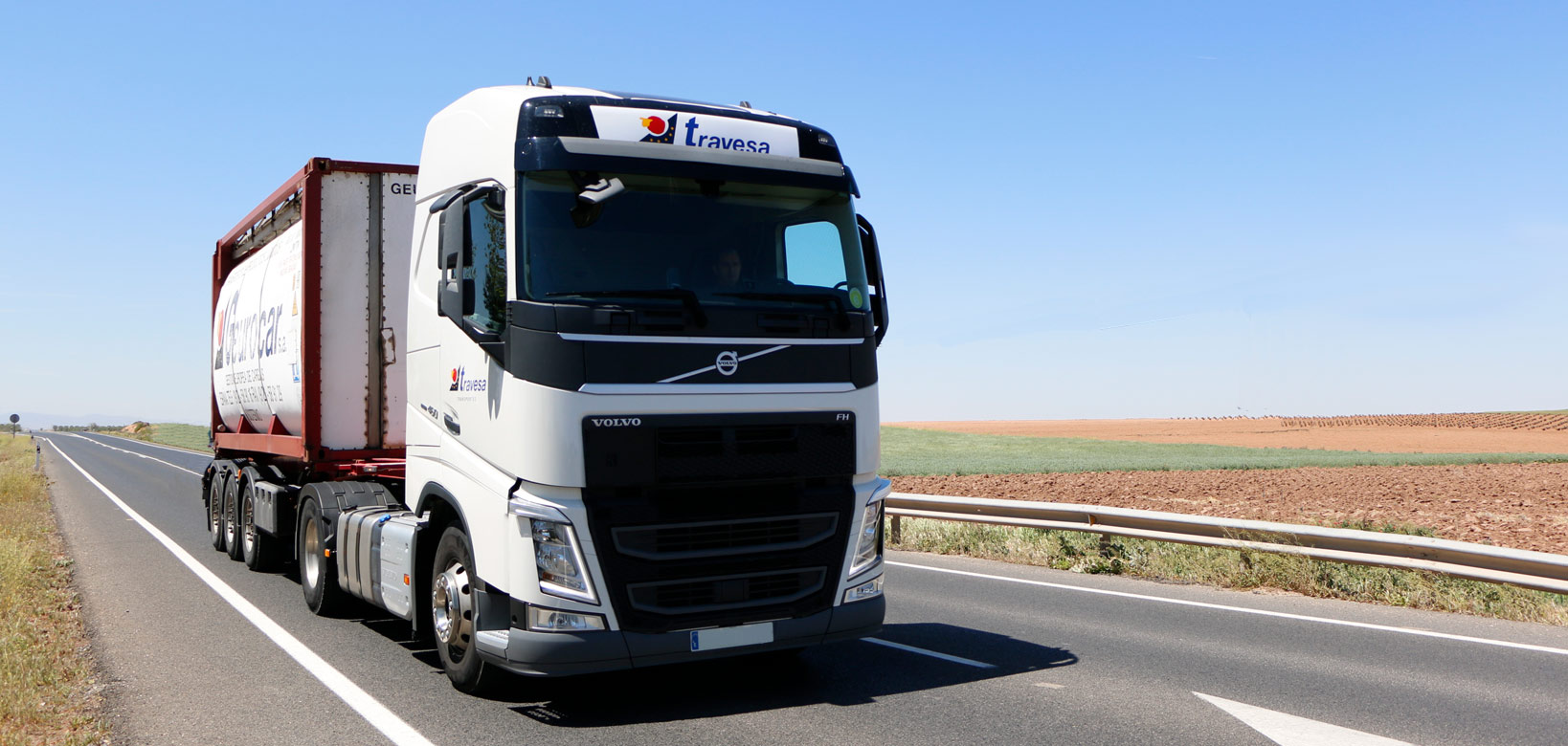 Transporte de líquidos y sólidos e Intermodal - Travesa, S.A.